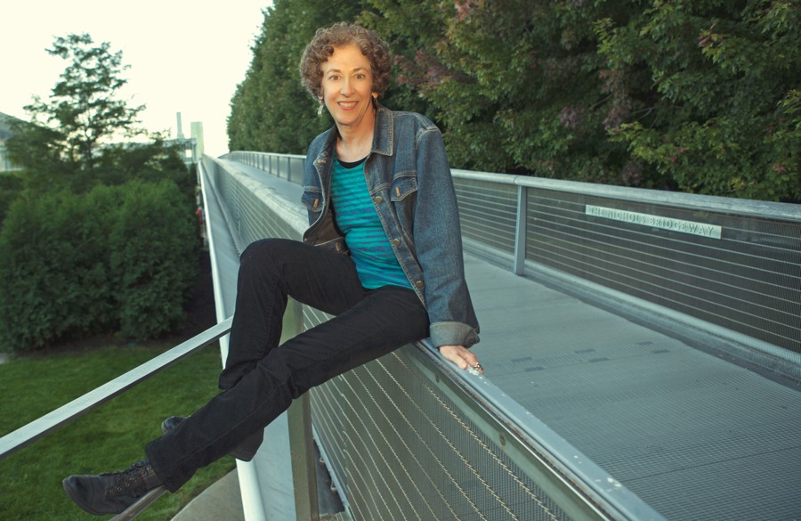 Janice Misurell-Mitchell, flutist/composer/vocalist - New Music Chicago